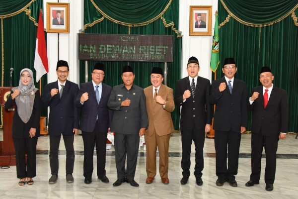 Dewan Riset Daerah Jabar Resmi Dikukuhkan – BSKDN